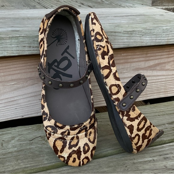 OTBT | Shoes | Otbt Leather Calf Hair Leopard Ballet Flats Mary Jane Gamine Size 9 Studs | Poshmark